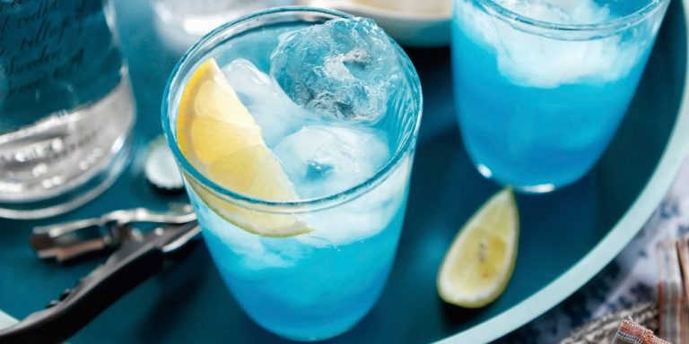 10 Versions Délicieuses De Cocktails Avec Curaçao